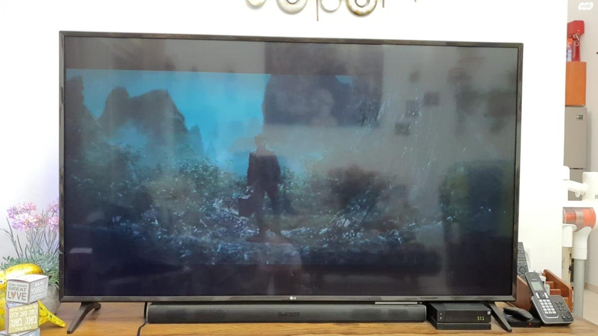 חגורות - LG 6100 טלויזייה במצב חדש | מודעה-747845