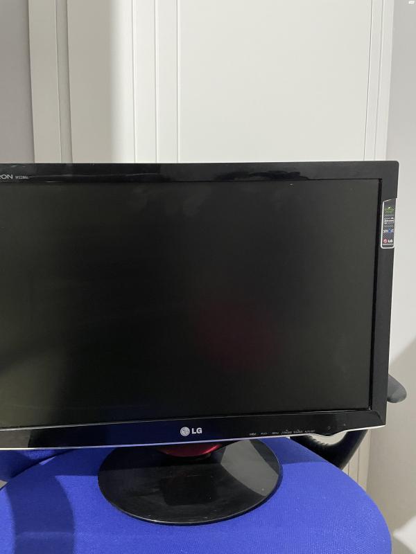 מסכים - מסך מחשב רחב לד LG | מודעה-850985