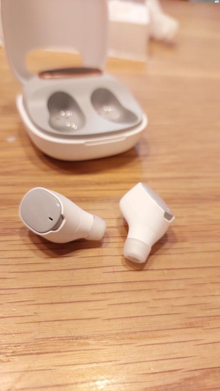 טלפונים ניידים וסמארטפונים - אוזניות של החברה MIRACASE!, בלוטוס | מודעה-1051148