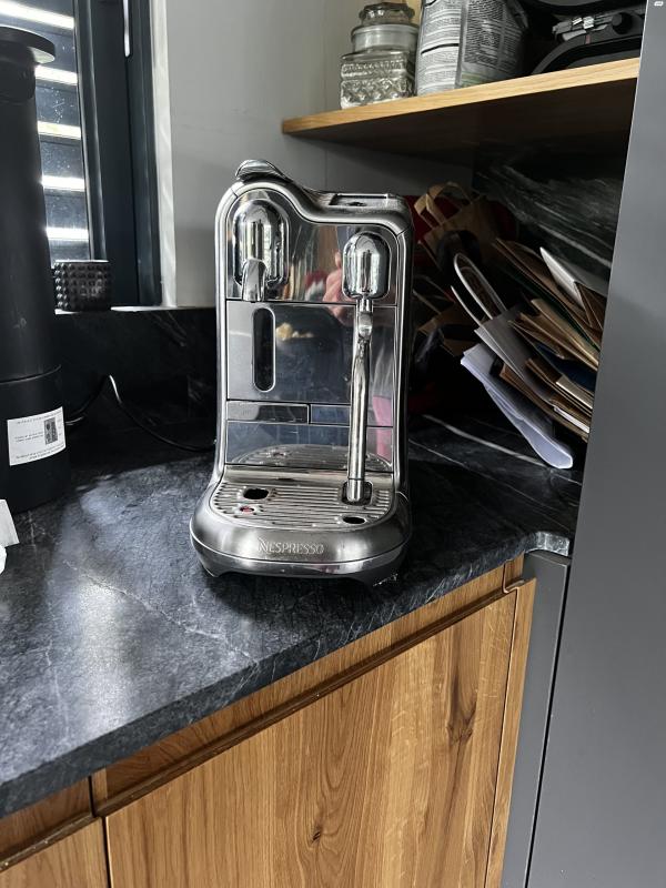 מכונת קפה - מכונת קפה Creatista Pro כמו חדשה | מודעה-1235237