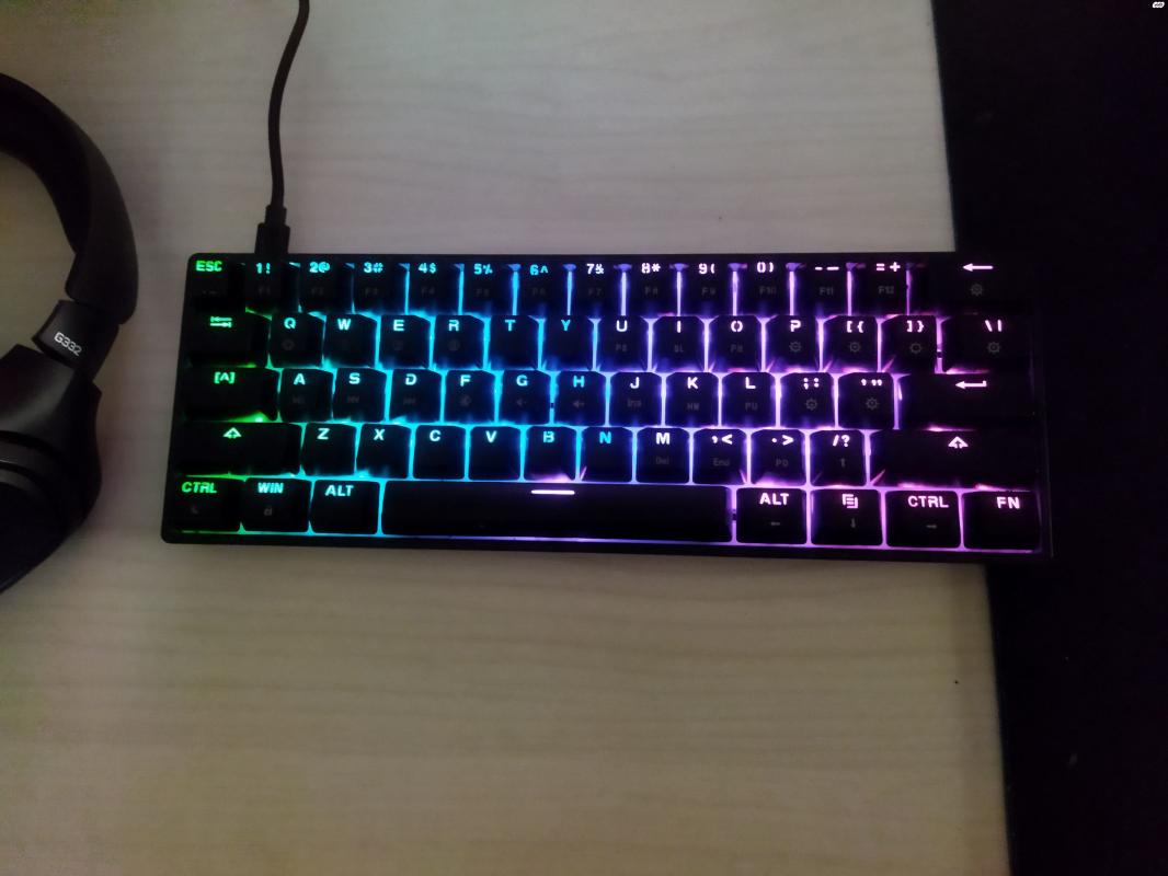 רכיבים ואביזרים למחשבים - מקלדת gk 61 yealow switch | מודעה-1236266